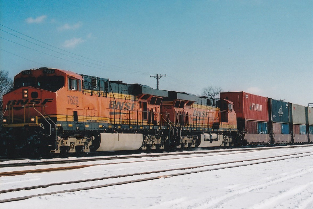 BNSF 7629 West